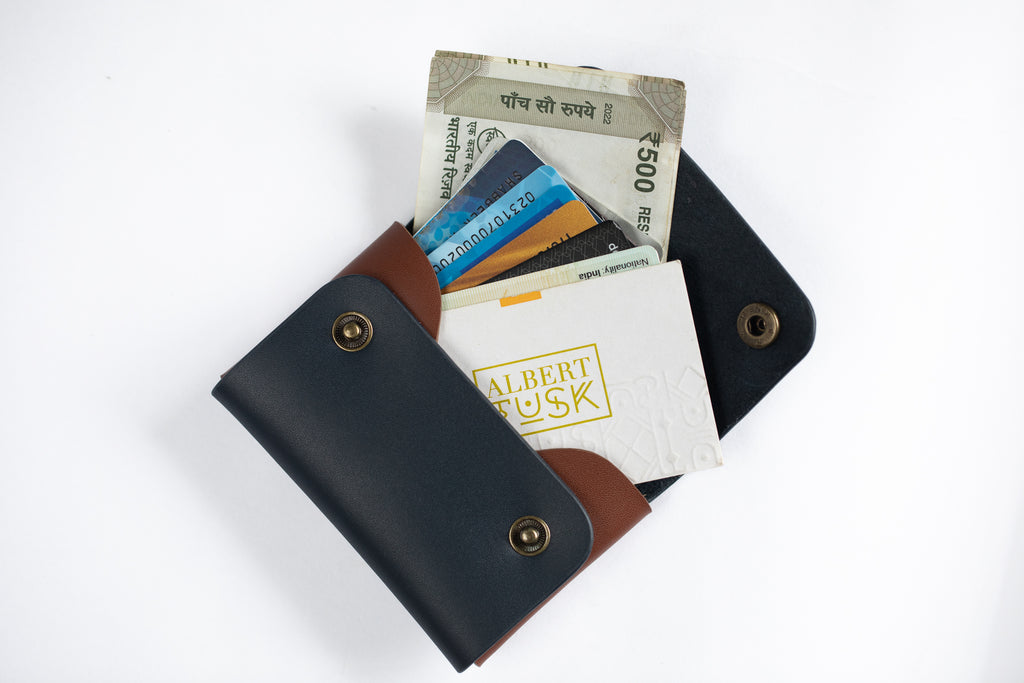 Albert Tusk | The Compact Wallet | Minimalist Leather Wallet