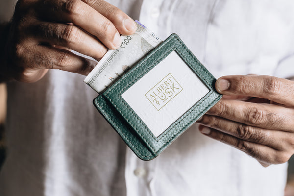 Albert Tusk | The ID Wallet | Minimalist Leather Wallet