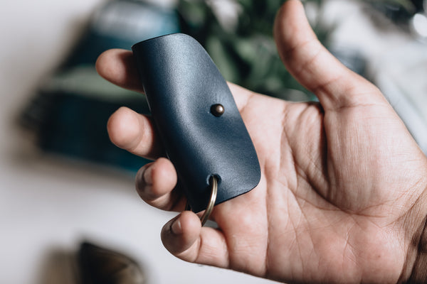 Albert Tusk | The Key Wrap | Leather Keychain Online