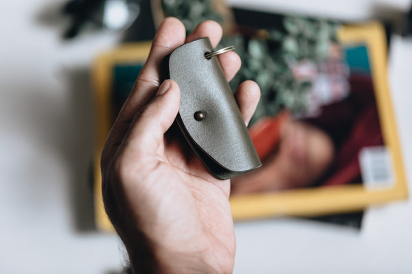 Albert Tusk | The Key Wrap | Leather Keychain Online